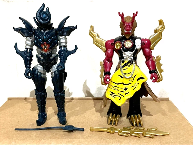 POWER RANGERS DINO Charge Villain Figures (Fury + Snide) + Weapons ...