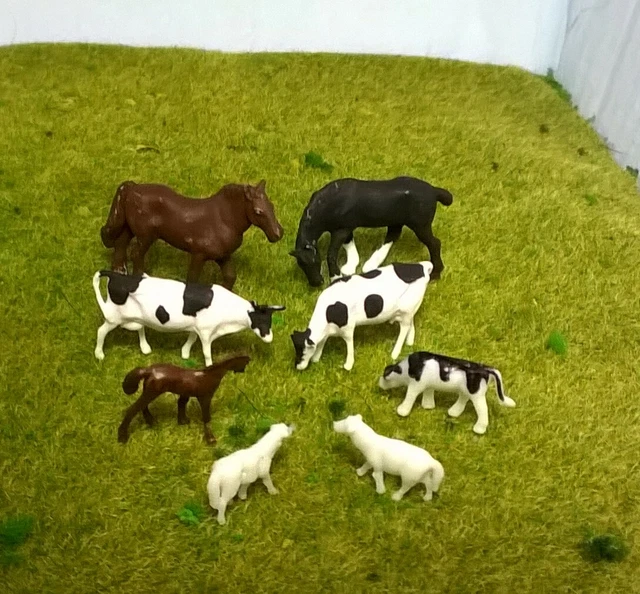 1:87 SCALE HO/OO Gauge 00 Model Railway 8 Mixed Farm Animals, Cows ...
