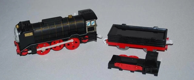 THOMAS & FRIENDS Motorized Hiro & Car Cargo Hit Toy Company Trackmaster ...