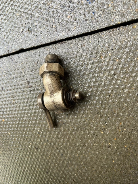 FORDSON DEXTA WATER Engine Block Brass Tap £20.00 - PicClick UK