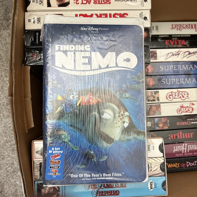 FINDING NEMO ORIGINAL VHS Clamshell Release Disney Pixar Animated Dory ...