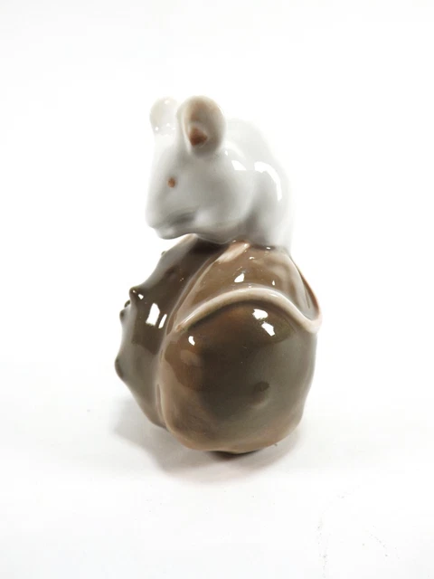 ROYAL COPENHAGEN FIGURINE Of A Mouse On A Chestnut Item No 1738 Ref ...