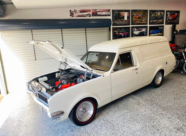 HOLDEN HG WINDOWLESS panelvan 1971 SBC 350 V8 HK HT Kingswood Torana Hq ...