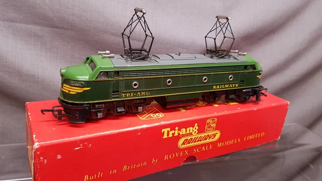 TRIANG R257 2 Tone Green T/C Series Double Ended Twin Pantograph Loco V ...