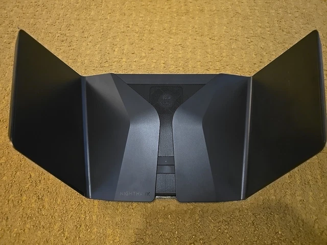 NETGEAR NIGHTHAWK RAX120-100NAS Wi-Fi 6 Router Wireless AX6000 2.5Gbe ...