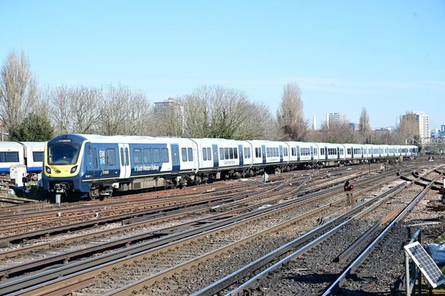 CLASS 701 no 701037 in south western at clapham jn £1.97 - PicClick UK