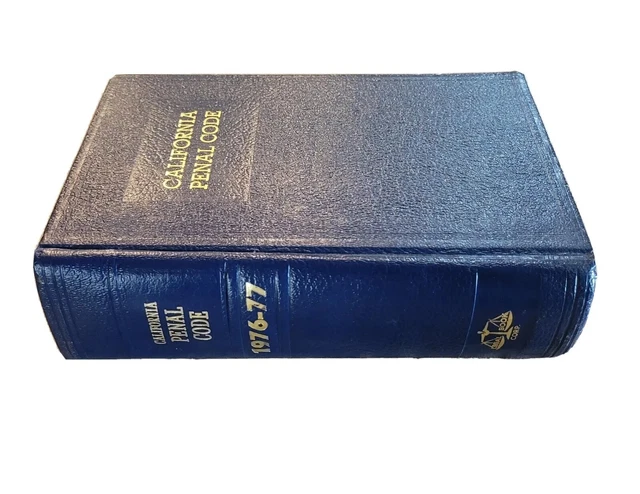 VINTAGE 1970S CALIFORNIA PENAL CODE Book 1976-77 Police Law Reference ...