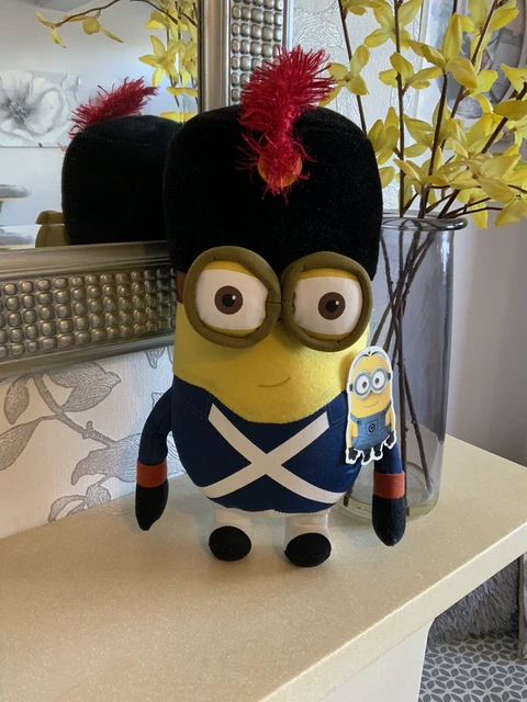MINIONS DESPICABLE ME 13 Inch Soft Plush Toy Scottish Guard Outfit NEW ...