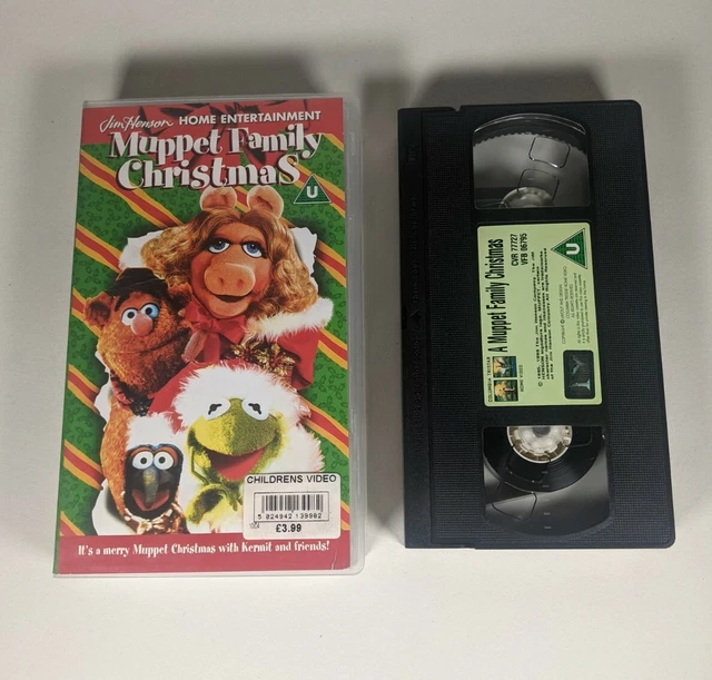 A MUPPET FAMILY Christmas (VHS, 1998) Jim Henson Retro Vintage Prop SEE ...