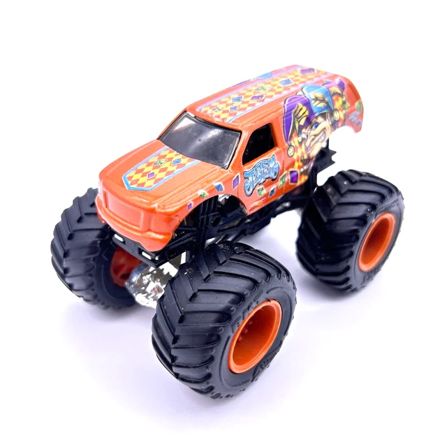 MONSTER JAM JESTER Monster Truck 1:64 Red Rims Hot Wheels EUR 10,66 ...