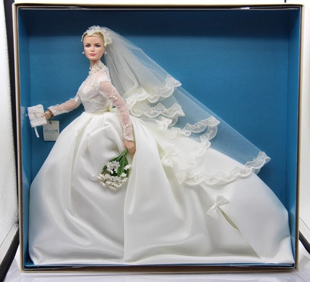 BARBIE SILKSTONE GOLD Label Grace Kelly The Bride Doll 2011 Mint £365. ...