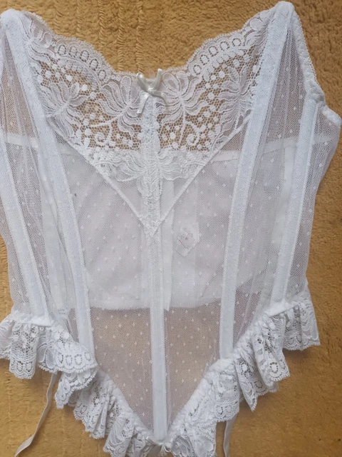 VINTAGE CORSET/LINGERIE/BASQUE BONED Size XS 32 Lovable White £16.32 ...
