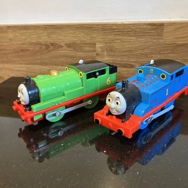 THOMAS THE TANK Engine And Friends Tomy Trackmaster Thomas And Percy ...