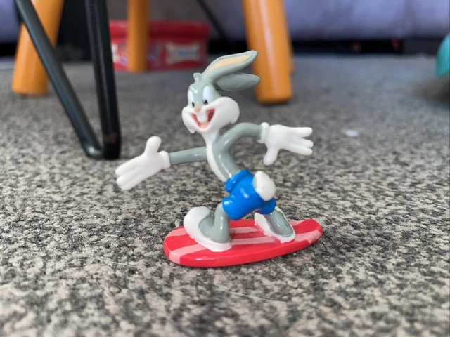 FREERIDERS WARNER BROS Looney Tunes - BUGS BUNNY Surfer Surfing Figure ...