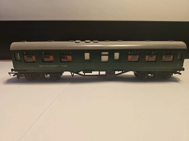 TRIANG TRI-ANG R229 Br Restaurant Car S1007 With Seats Coach Used ...