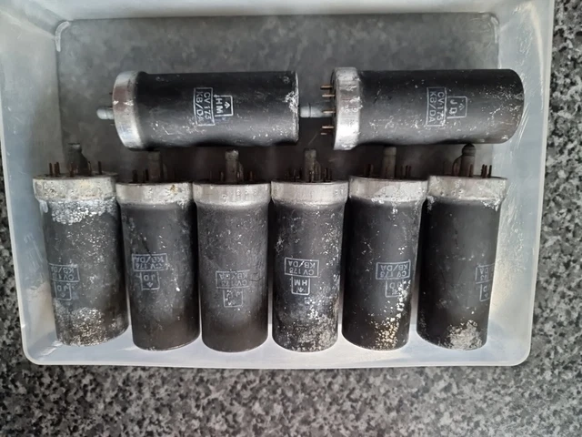 MULLARD? VALVES. EF55 CV173 KB/DA Black Valves. 8 In Total £9.99 ...