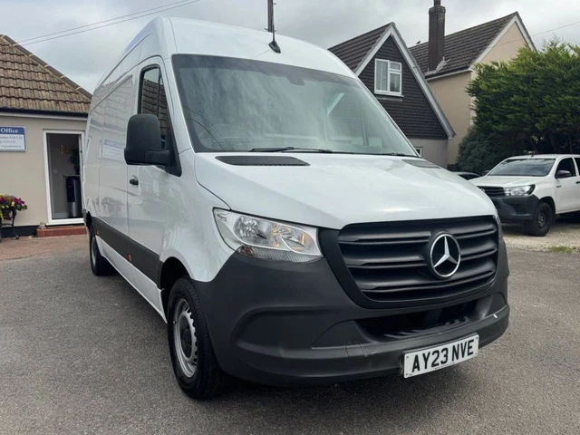 2023 MERCEDES-BENZ SPRINTER 3.5t H2 Progressive Van PANEL VAN DIESEL ...