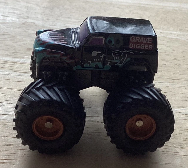 MICRO MACHINES -1990 GRAVE DIGGER- Monster Trucks ‘50 Chevy Panel Truck ...