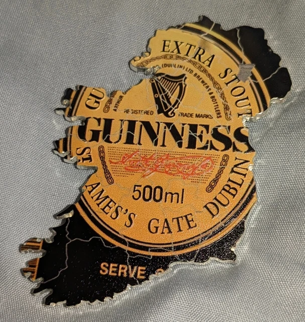 GUINNESS GOLD SILVER Ireland Map Flag Coin Bottle Label Dublin Pub Beer ...
