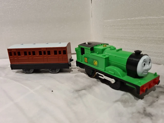 THOMAS THE TANK Engine & Friends Tomy Trackmaster – Oliver & Carriage ...