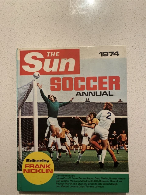 THE SUN SOCCER Annual 1974 £4.85 - PicClick UK
