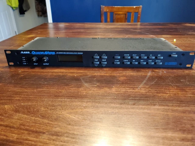 ALESIS QUADRAVERB MULTI-EFFECTS Processor Rack Unit Preamp EUR 110,19 ...