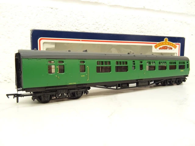 OO GAUGE BACHMANN Br(S) Bulleid Coach Brake S3948 (Nice Item) 34-501 £ ...