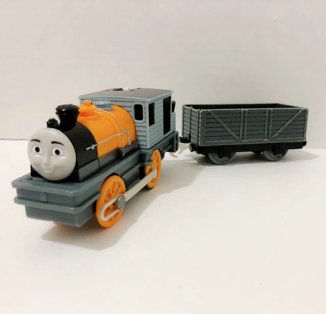 THOMAS & FRIENDS Trackmaster Motorized Dash Battery Powered Engine w ...