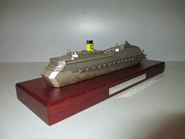 MAQUETTE BATEAU CROISIERE PAQUEBOT COSTA MAGICA Bois et Metal : 23 cm x ...