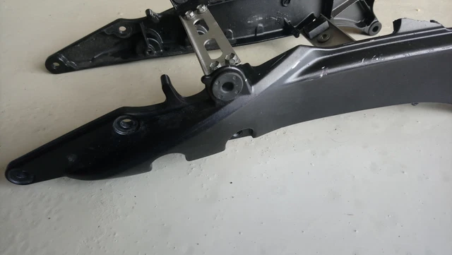 SUZUKI GSXR GSX-R 1000 K5 K6 Heckrahmen Subframe/1 EUR 62,77 - PicClick DE