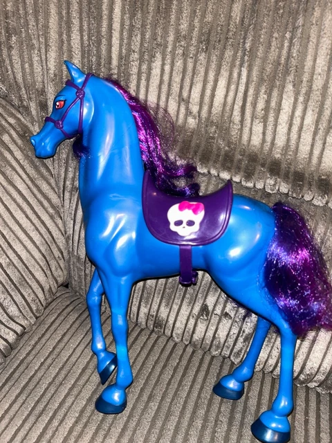 Monster High Puppe Bloodgood Nightmare Pferd Schulleiterin – FTUF