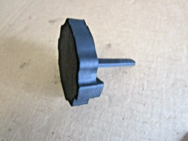 MERCEDES W124 W126 W201 Deckel Verschluß Behälter Ausgleichbehälter NEU orig. EUR 16,90 ...