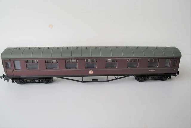 MAINLINE/DAPOL EX-LMS STANIER coaches M3864 (Bk/3) and M5657 (comp) £16 ...