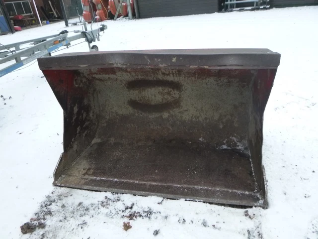 MASSEY FERGUSON BUCKET fits MF 80 loader £350.00 - PicClick UK