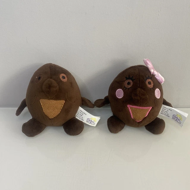 2 X CADBURY WORLD CHOCOLATE CHUCKLE BEAN COCOA BEAN EGG PLUSH 5" BEANIE ...
