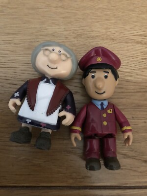 POSTMAN PAT FIGURE Bundle Pat Mrs Goggins Ajay Ted Glenn 4'' 2005 £6.99 ...