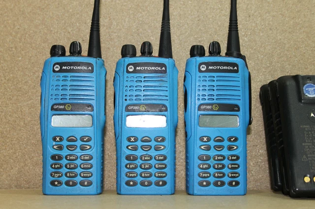 MOTOROLA GP380 UHF ATEX Handheld Radio Operating Radio ATEX Battery £ ...