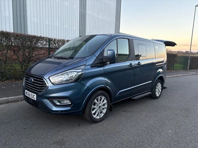2018 FORD TOURNEO CUSTOM TRANSIT Titanium Auto - NEW SHAPE - NEW WET ...