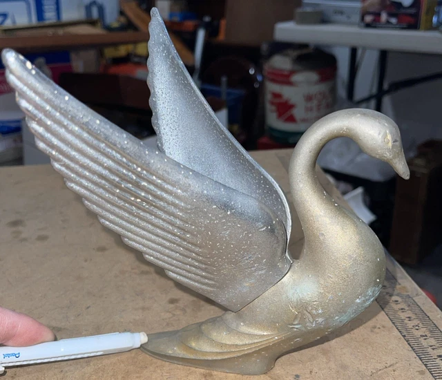 VINTAGE TWO-TONE FLYING Swan Automobile Hood Ornament Rat Hot Rod ...