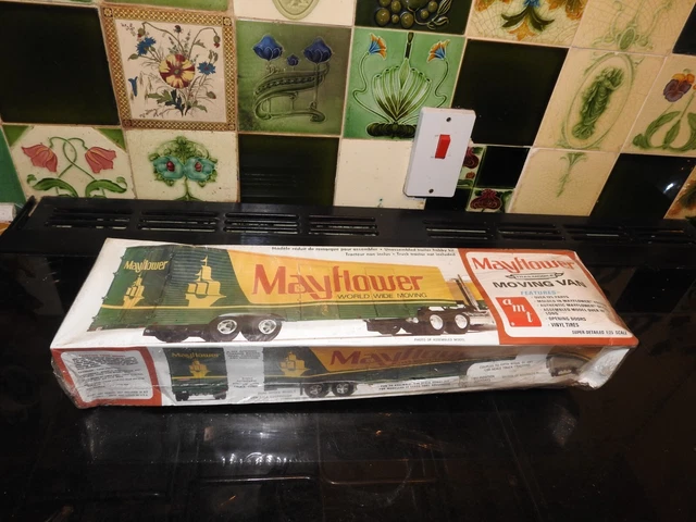 AMT MAYFLOWER MOVING Van 40ft Trailer 1:25 scale model kit 1:25. T514 ...