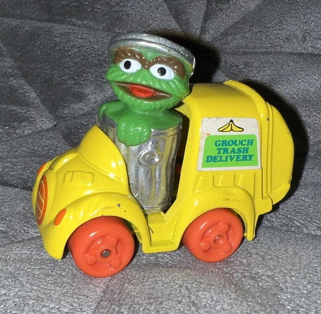 SESAME STREET MUPPETS Oscar the Grouch Trash Delivery Service 1982 ...