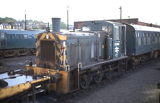 ORIGINAL COLOUR SLIDE of 03084 BR class 03 diesel shunter loco £2.50 ...