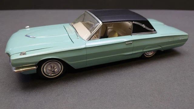 AMT 1966 FORD Thunderbird Adult Built - 1/25 Scale Model Kit Collection ...