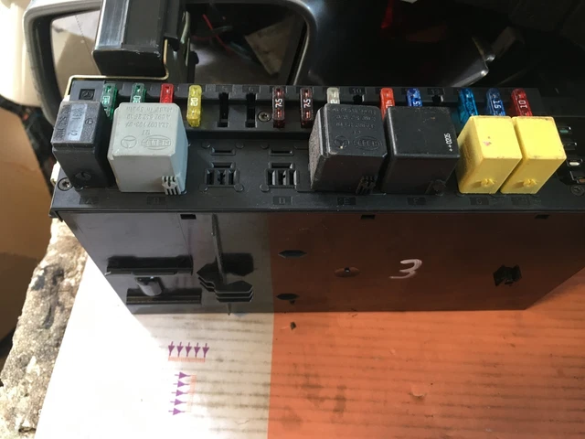 MERCEDES C CLASS W203 & Clk Rear Sam Fuse Box 209542301 £70.00 ...