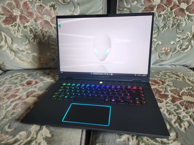 NEW ALIENWARE M16 R2 Ultra 9 185H RTX 4070 32GB 1TB QHD 240Hz Gaming ...