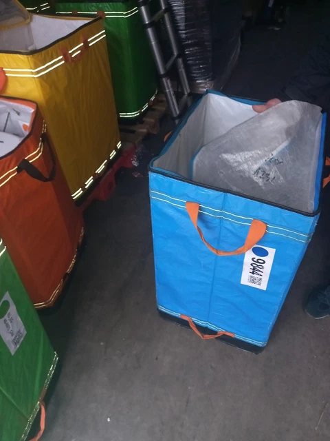 LARGE BAGS IDEAL For Storage / Removal / Delivery Better Than Boxes ...