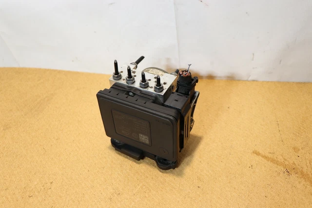 VW GOLF MK7 1.6 Tdi Abs Pump Control Module Ecu 3Q0907379F 3Q0614517F ...