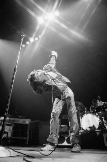 MICK JAGGER ON stage play the Knebworth Fair 1976 OLD PHOTO $9.00 ...