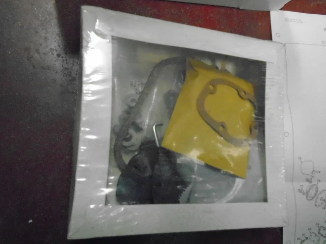 HOLLEY 885FFG CARBURETOR Rebuild Kit - Master Kit With Governor ...