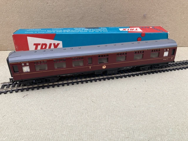 TRIX RAILWAYS MK1 1st/2nd Class Coach - with box £8.50 - PicClick UK